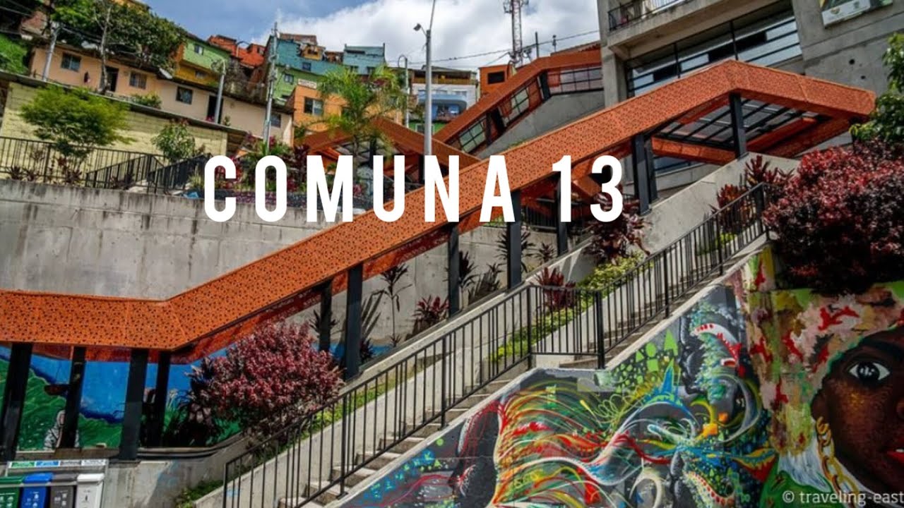Escaleras eléctricas de la Comuna 13 Graffi Tour - YouTube
