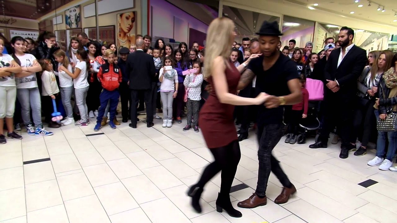 Emanuel Austin & Larissa dancing Salsa - YouTube