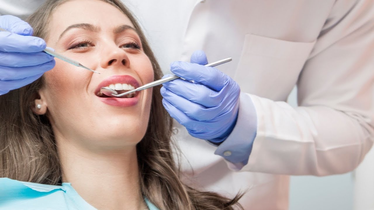 Creating Natural-Looking Replacement Teeth - How Do Dental Prosthetics ...