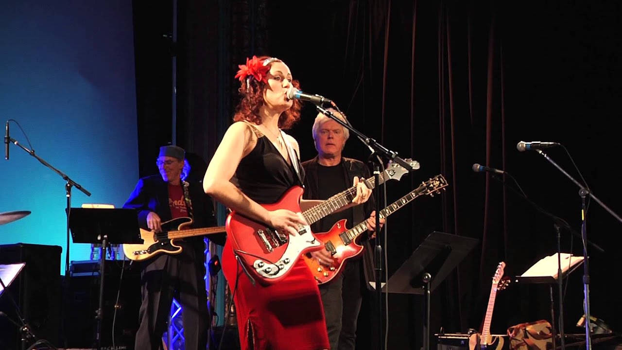 Erin Harpe - Hey Santa Baby - Rock n Soul Holiday Concert - Don Odells ...