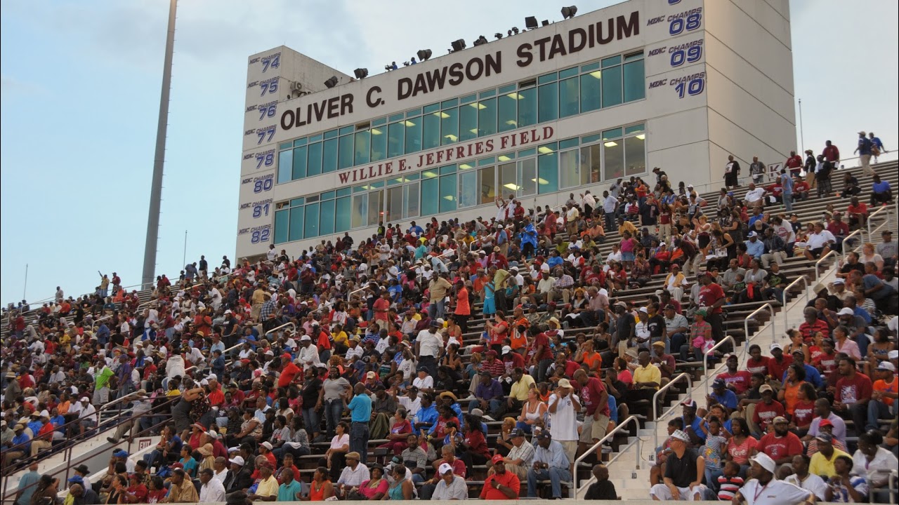 2023 SC State Homecoming Parade - YouTube