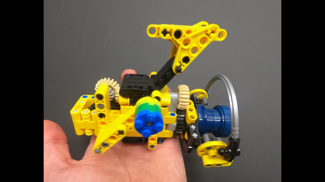 LEGO Working Fishing Reel - Spinning - YouTube