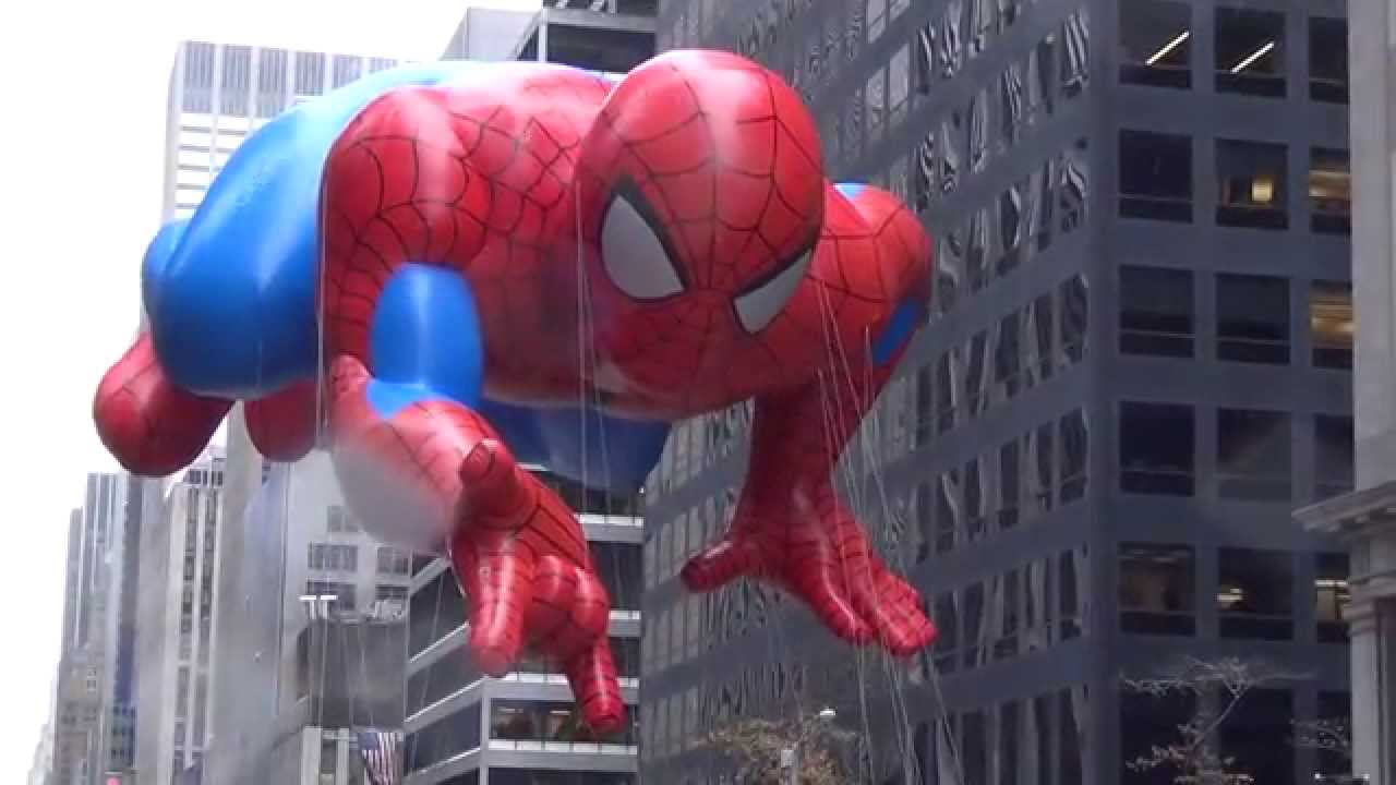 Macy's Parade 2014 Spider Man Balloon - YouTube