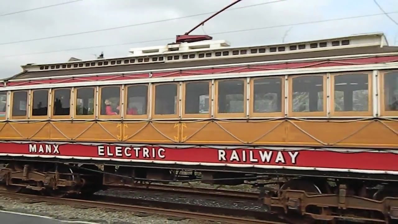 Isle of Man Electric Railway train/tram in action en route to Douglas ...