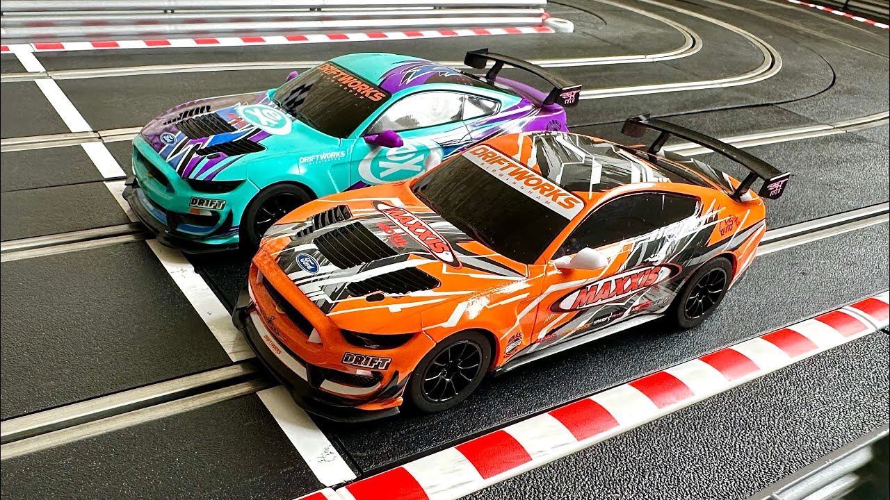 Scalextric drift cars on the oval track - YouTube