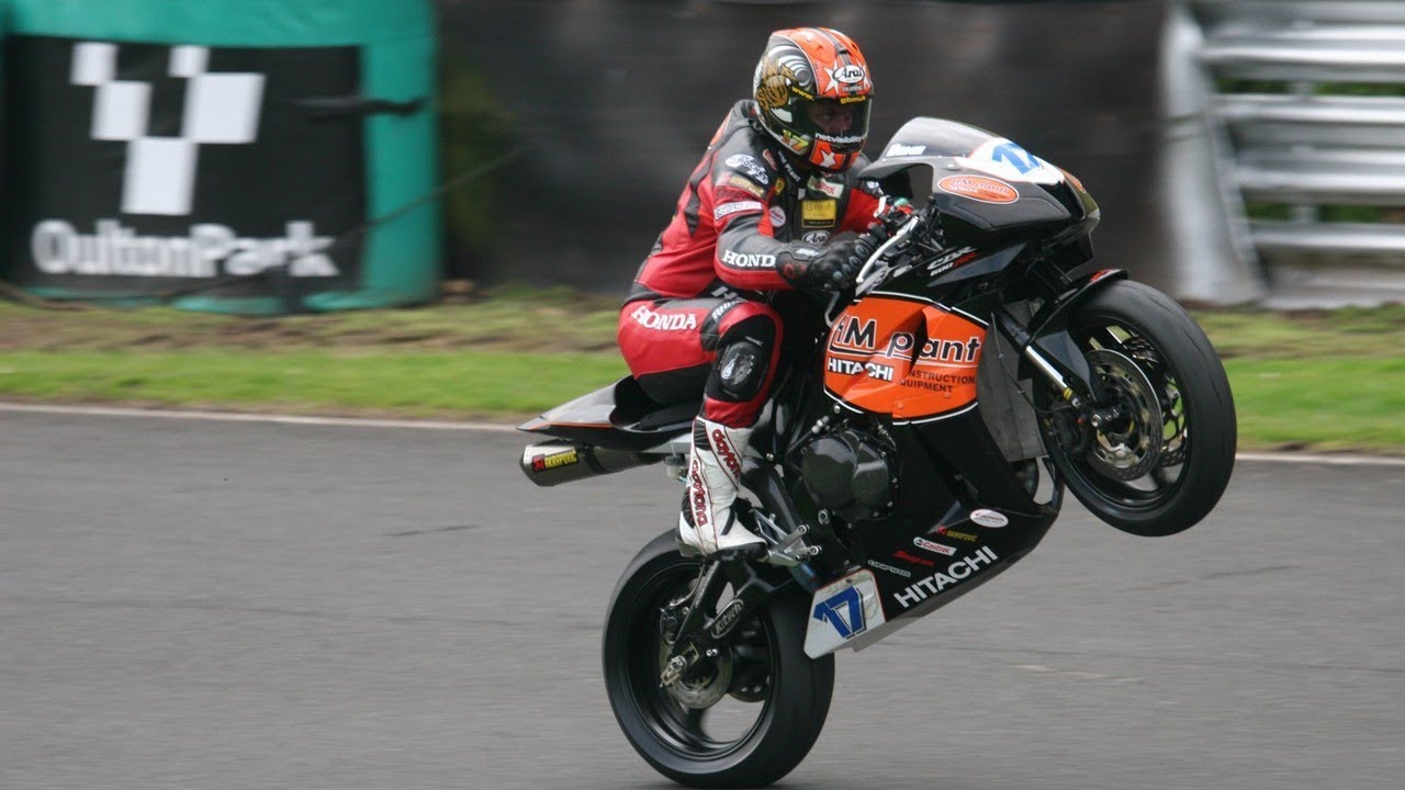 Look Steve Brogan Onboard at Silverstone - YouTube