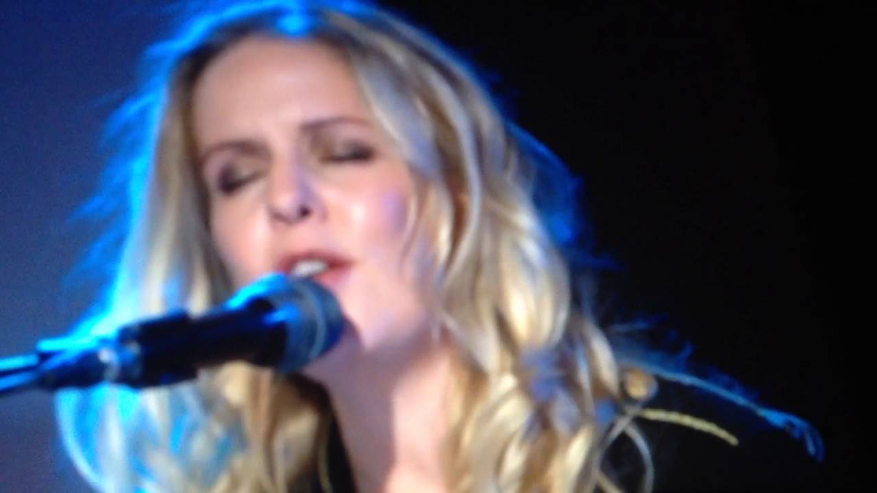 Sofia Karlsson "Lisa Lill" - YouTube