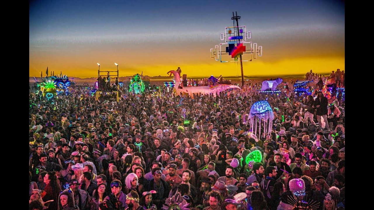 Burning Man DJ calypso - YouTube
