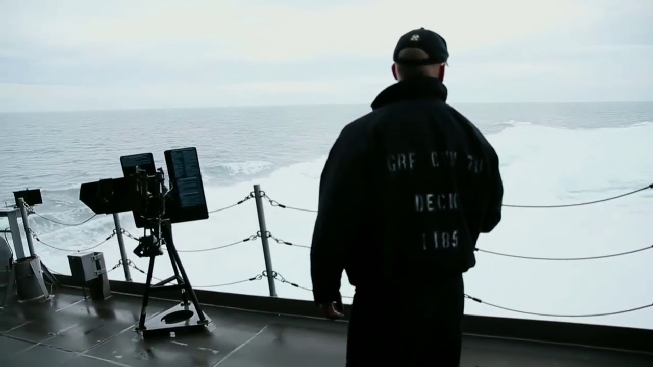 Amazing Aircraft Carrier High Speed Turns Drifting US Aircraft Carrier ...