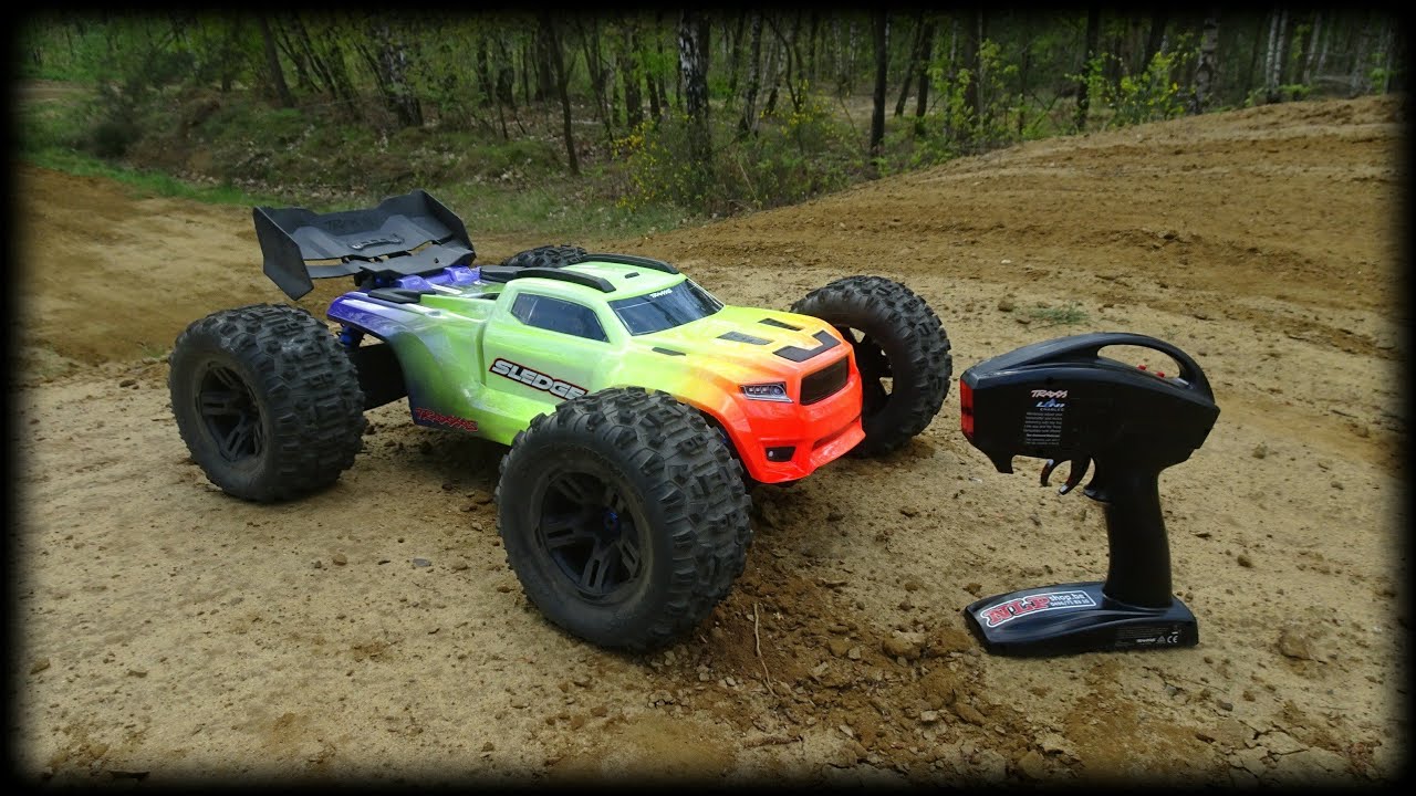 Traxxas Sledge New Body. - YouTube