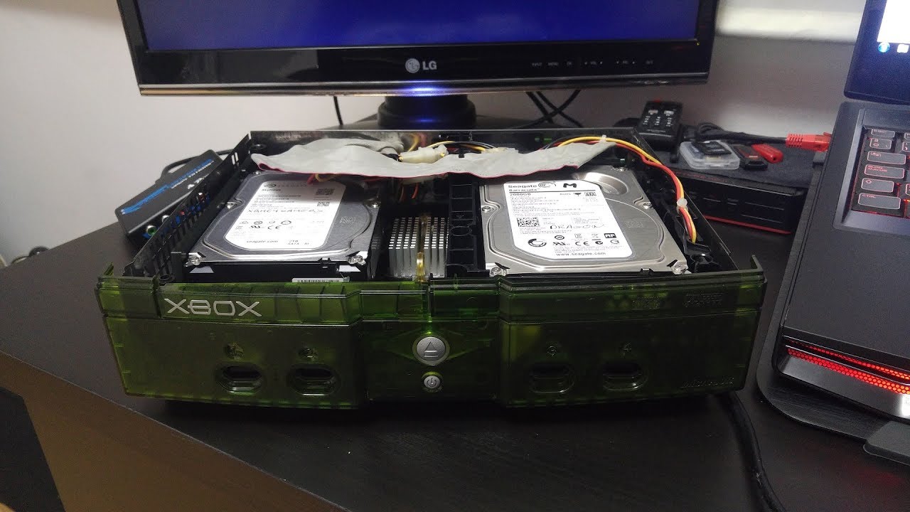 Xbox 4TB Mod with dual boot - YouTube