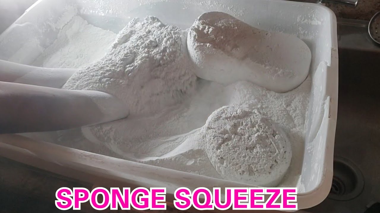 DRY POWDER PLAY AND SPONGE SQUEEZE. CALM RELAXING ASMR - YouTube