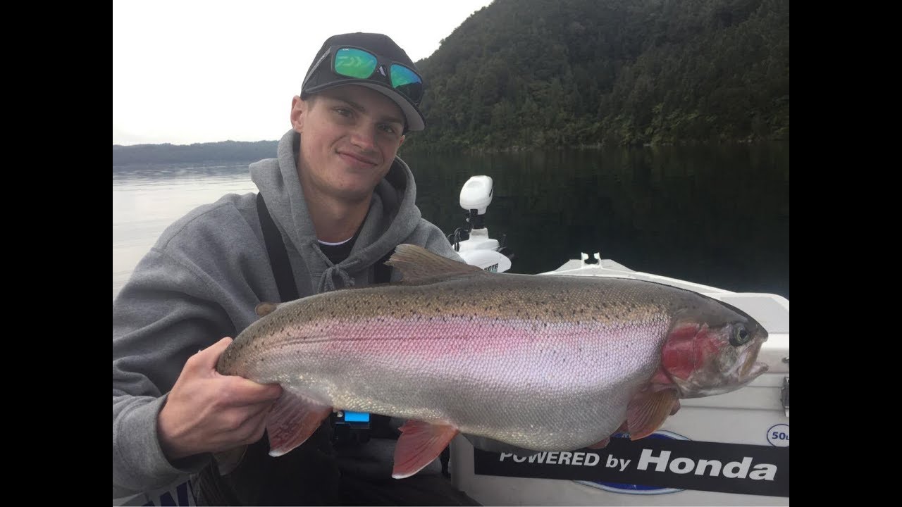 Jigging On Lake Okataina For Large Rainbow Trout With Pat Swift. - YouTube