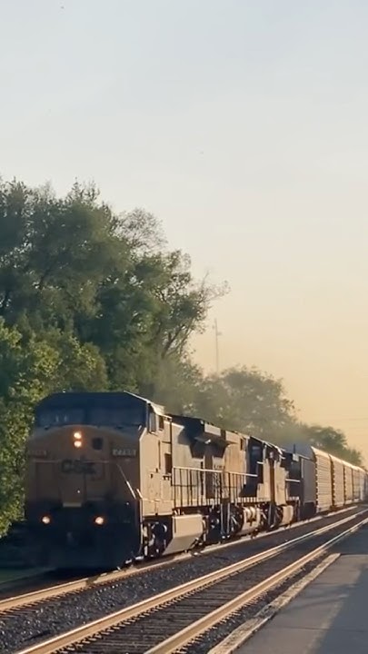 CSX 7766 leading CSX X201 at Nappanee Indiana - YouTube