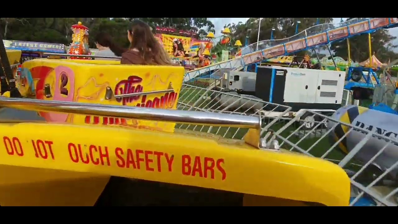 huskisson carnival 3 - YouTube
