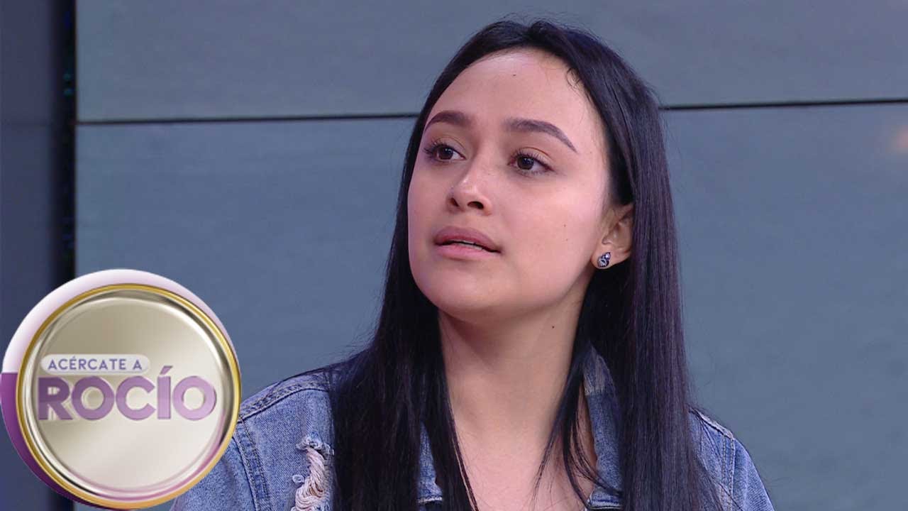 Isela está desesperada. Quiere que su exnovio ya la deje en paz de una ...