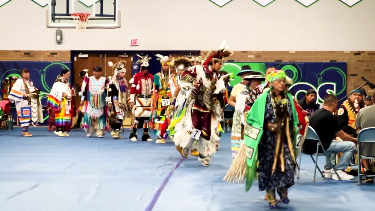 Little Shell Powwow is a celebration of Native American culture - YouTube