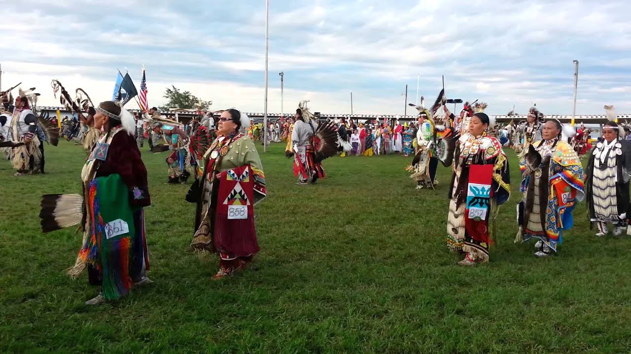 Lower Brule grand entry 20214th - YouTube