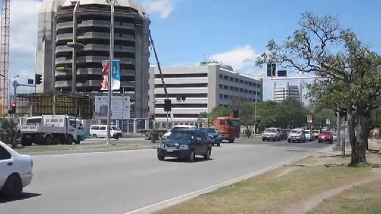 Waigani Drive Traffic in Port Moresby - YouTube