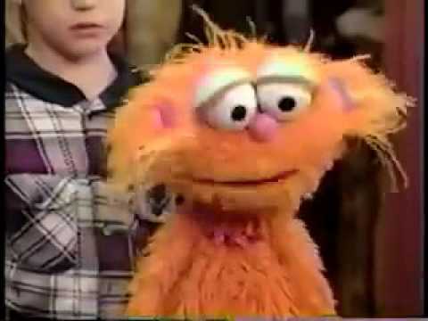 Sesame Street Zoe Wants To Play The Piano [New] HD - YouTube