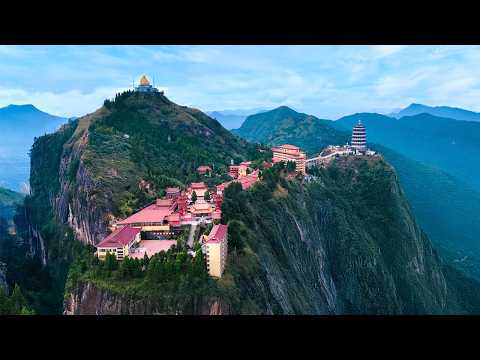 I Found China’s Impossible Paradise on a 1,600m Cliff