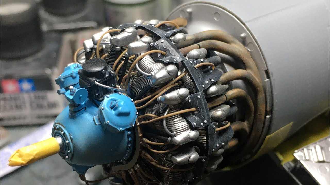 TAMIYA F4U Engine view 1/32 - YouTube