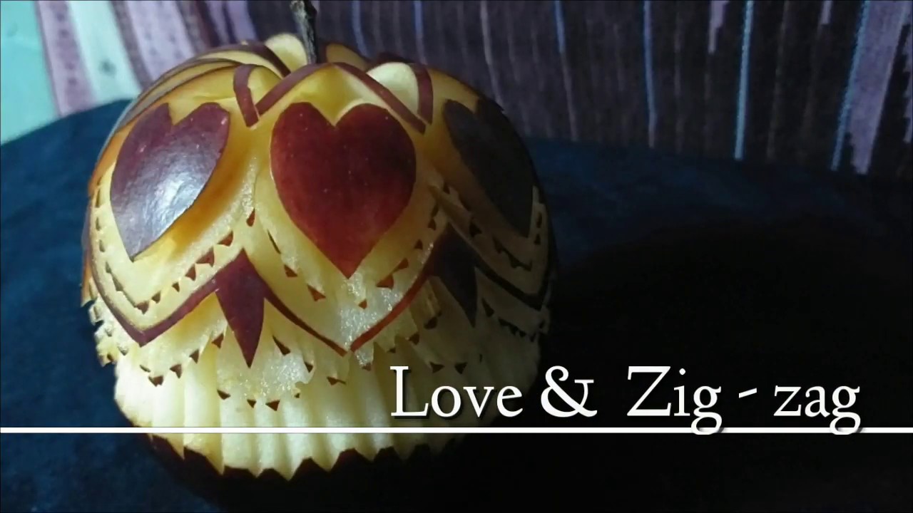 CARA MENGUKIR DARI BUAH APEL || BASIC " LOVE AND ZIG - ZAG ". - YouTube