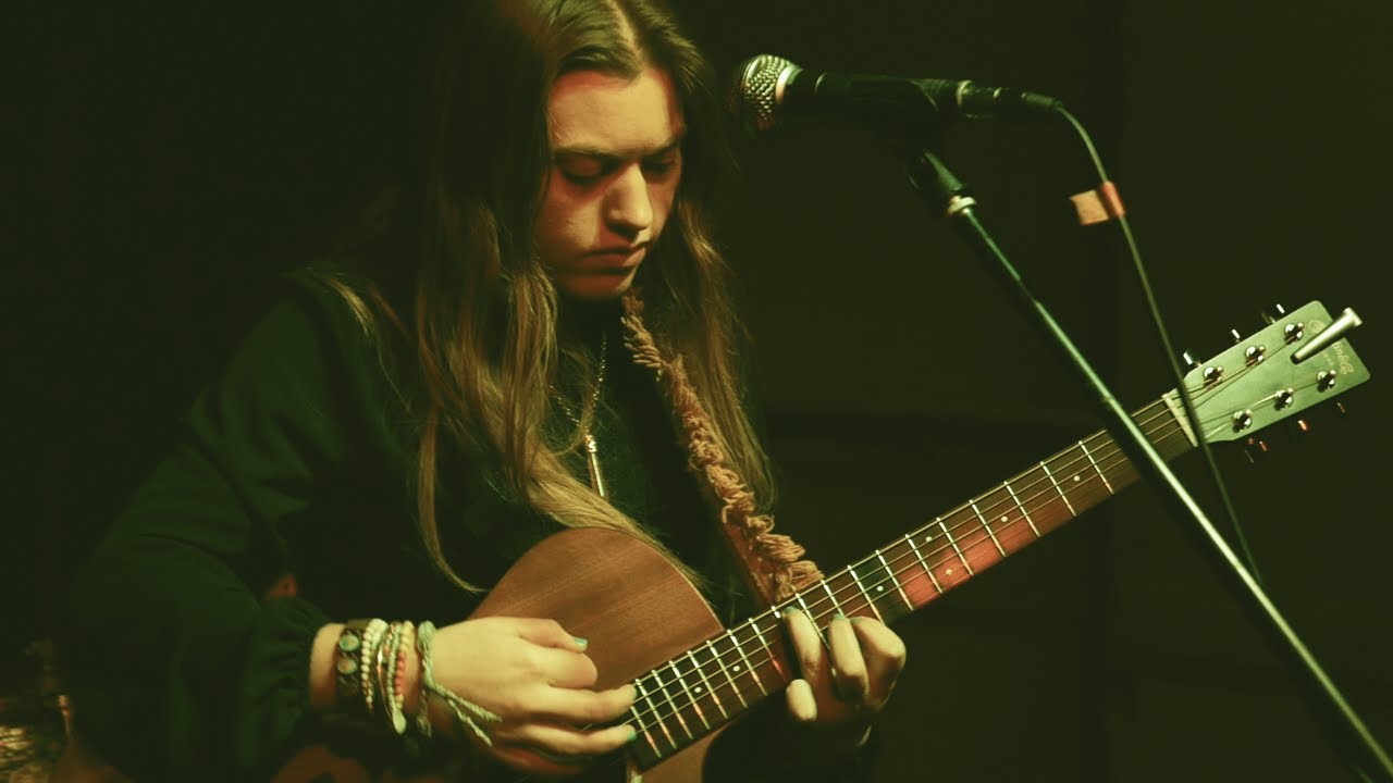 Hannah Yates - Live @ The Exeter, November 19th 2022 - YouTube