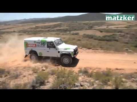 Matzker Land Rover Defender md5r im Einsatz - YouTube