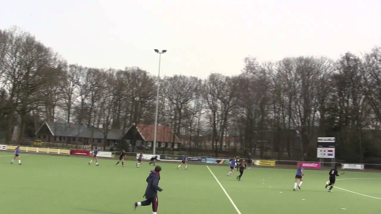 College fieldhockey recruiting video of Puck Pentenga - YouTube