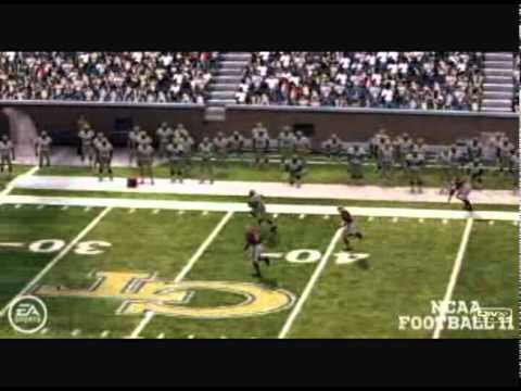 Whacky football play! - YouTube