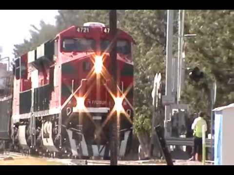 NEW LOCOMOTIVES ES44AC FSRR 4721 y 4722 Pasando Por Celaya, Gto.wmv - YouTube