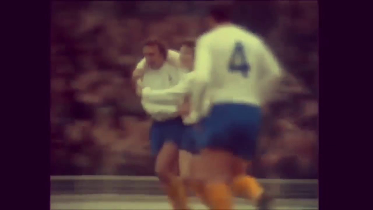 Martin Chivers 1971 & 1972 - 3 Classic Spurs Goals - YouTube