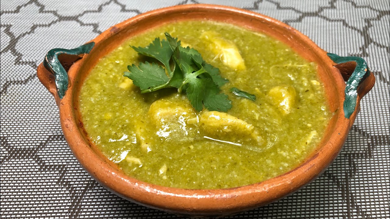 COMO HACER MOLE VERDE DE POLLO |AHORRANDO CON PINA| - YouTube