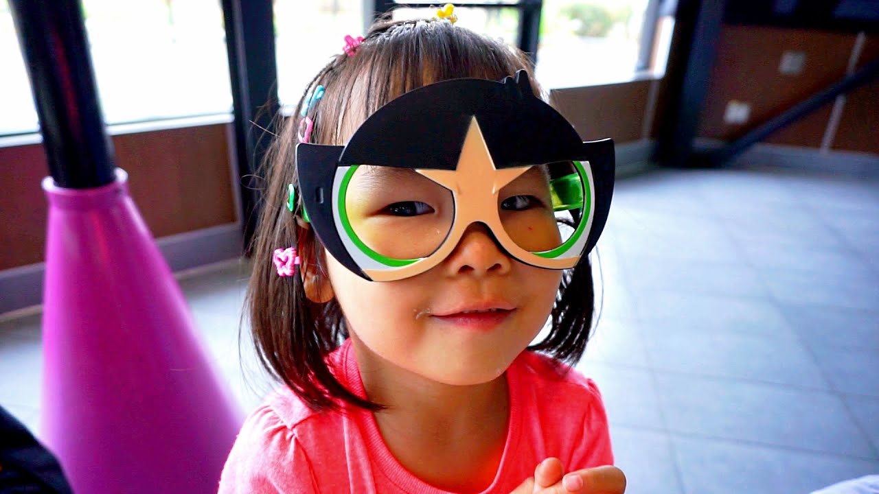 McDonalds Happy Meal Toys Angry Bird Powerpuff Girls Mask - YouTube