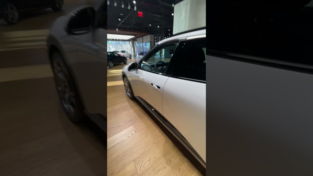 2023 Genesis GV60 Blue Interior - YouTube