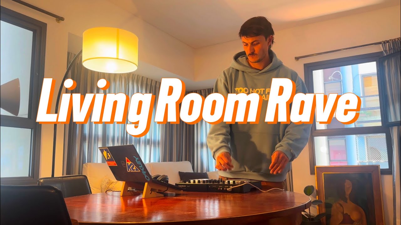 Living Room Rave - House Set | Panchi Usoz - YouTube
