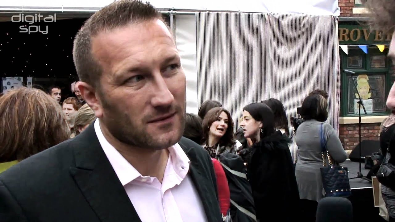 Phil Collinson on producing Corrie's live ep - YouTube