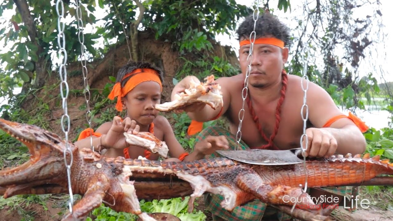 Impressive Roasted 20Kg Crocodile and Tasty Ingredient Recipe - YouTube
