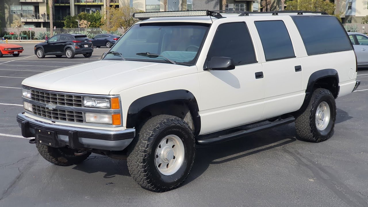 1993 Chevrolet Suburban 4x4 AWD Weiss - YouTube