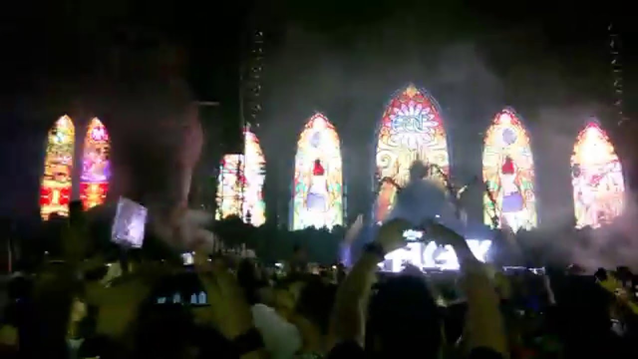 Electric Daisy Carnival Brasil 2015 | Felguk - Five More Hours - YouTube
