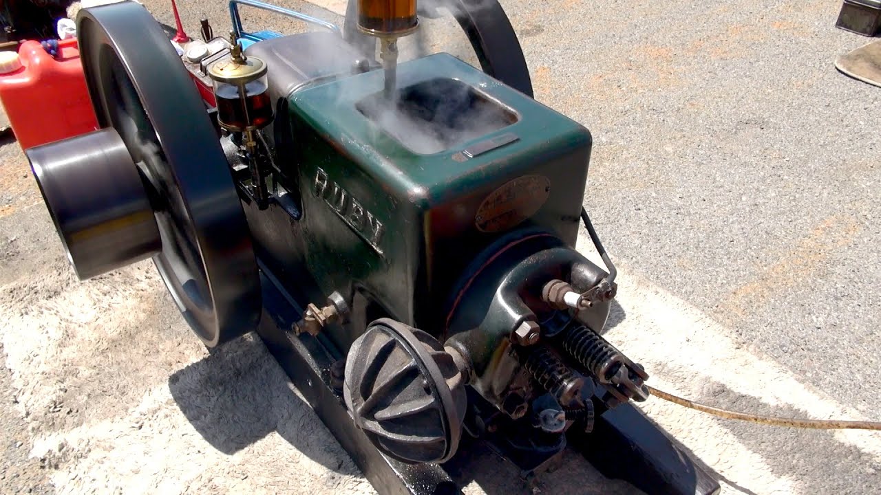 Old Engines in Japan 1950s? RUBY Engine Type B 3hp - YouTube