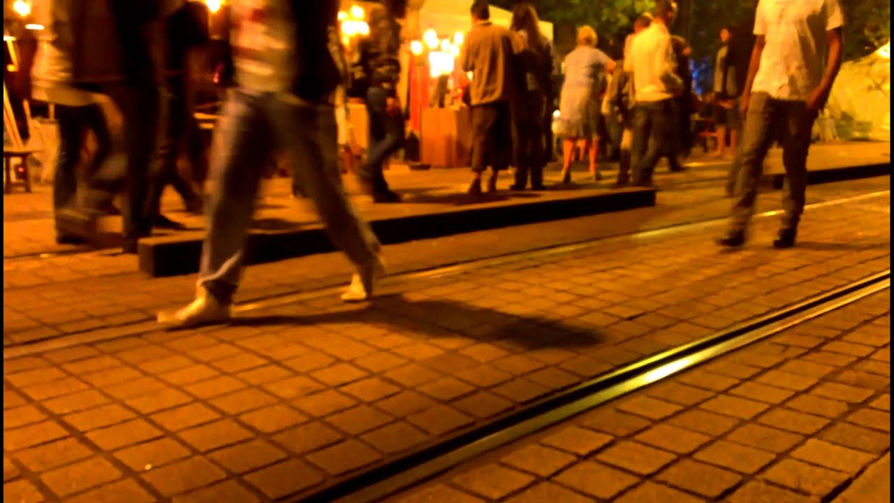 Drunk woman falling down in the street - YouTube