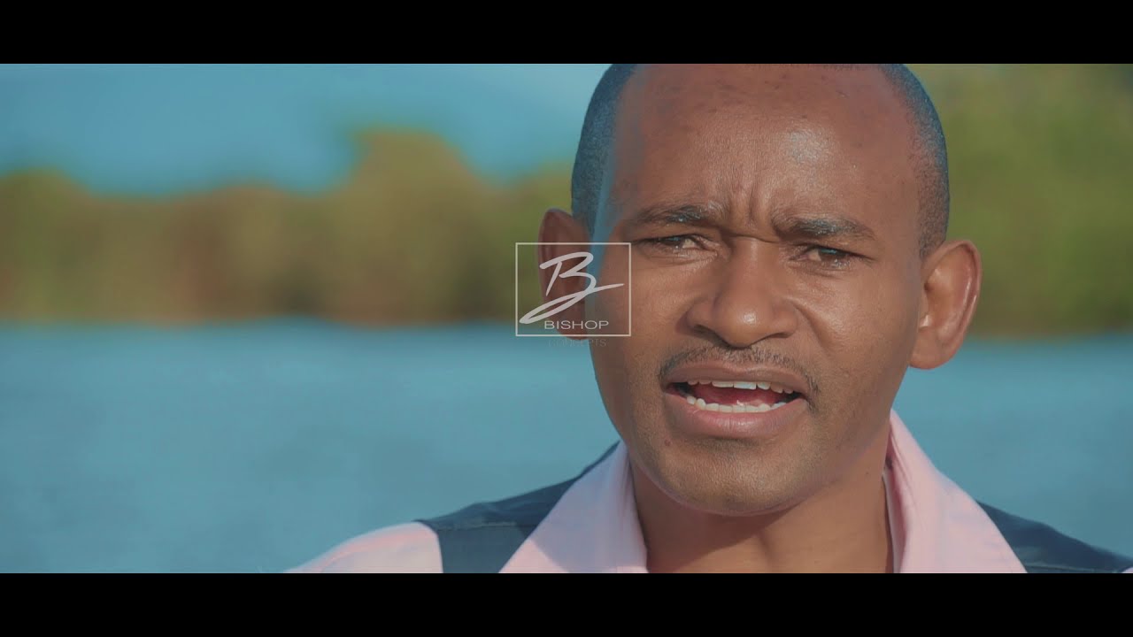 ROBERT MWANGI - NITWIHUGEI (OFFICIAL VIDEO) [Skiza Code 7031627] - YouTube