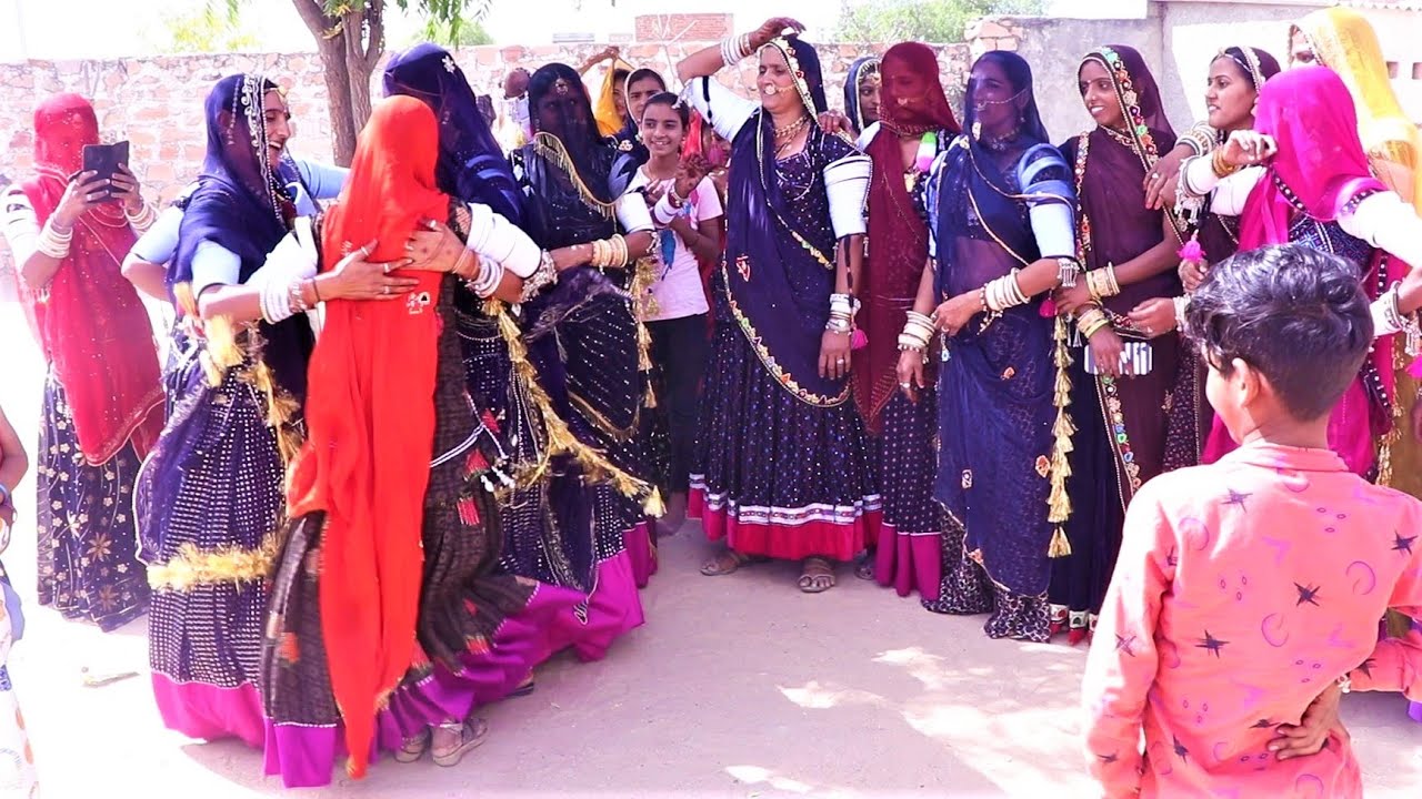 dewasi shadi 2023 ledish deshi dance॥BY TOP DANCE 2M - YouTube