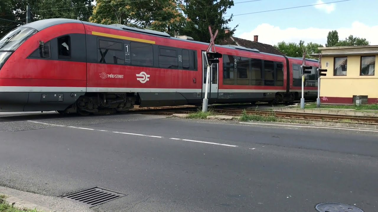 Vasúti átjáró - Kispest vasútállomás, Üllői út / Special hungarian ...