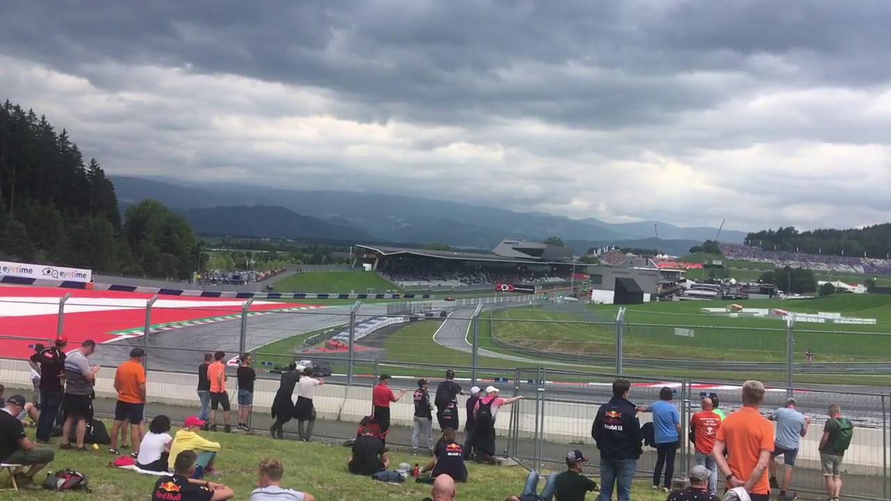 F1 Redbull Ring 2018 turn 9 & 10 - YouTube