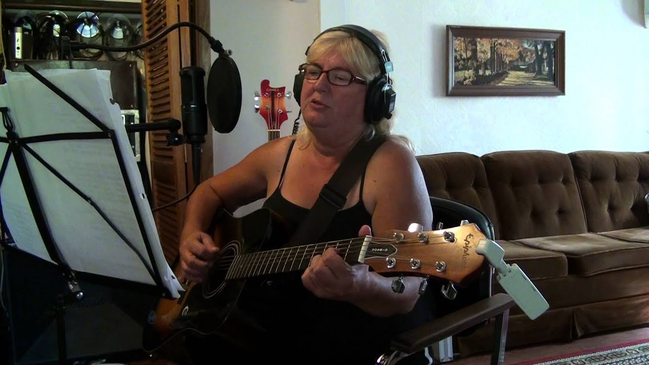 WENDY LYNN-original song composer - THESE BLUES 2012 - YouTube