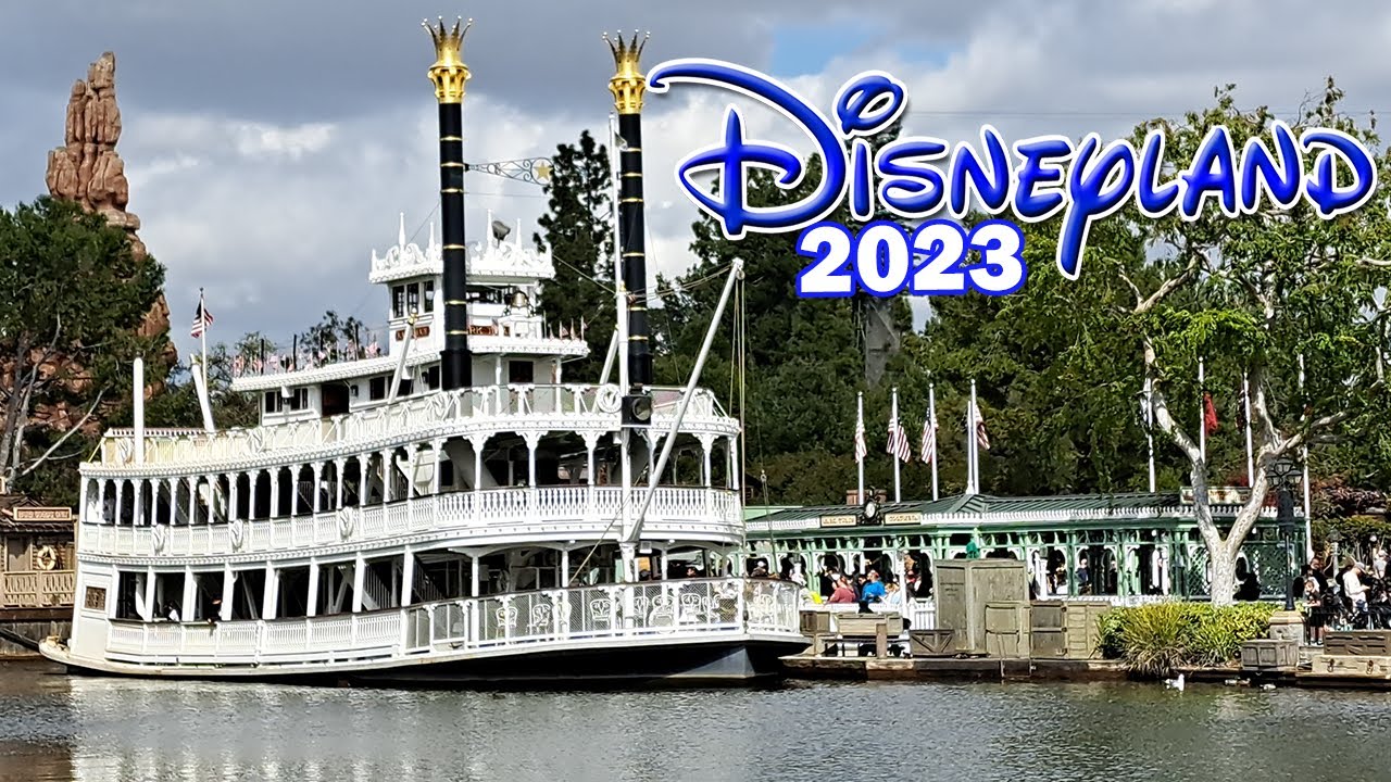 Disneyland Ride Along Mark Twain Riverboat Frontierland - YouTube