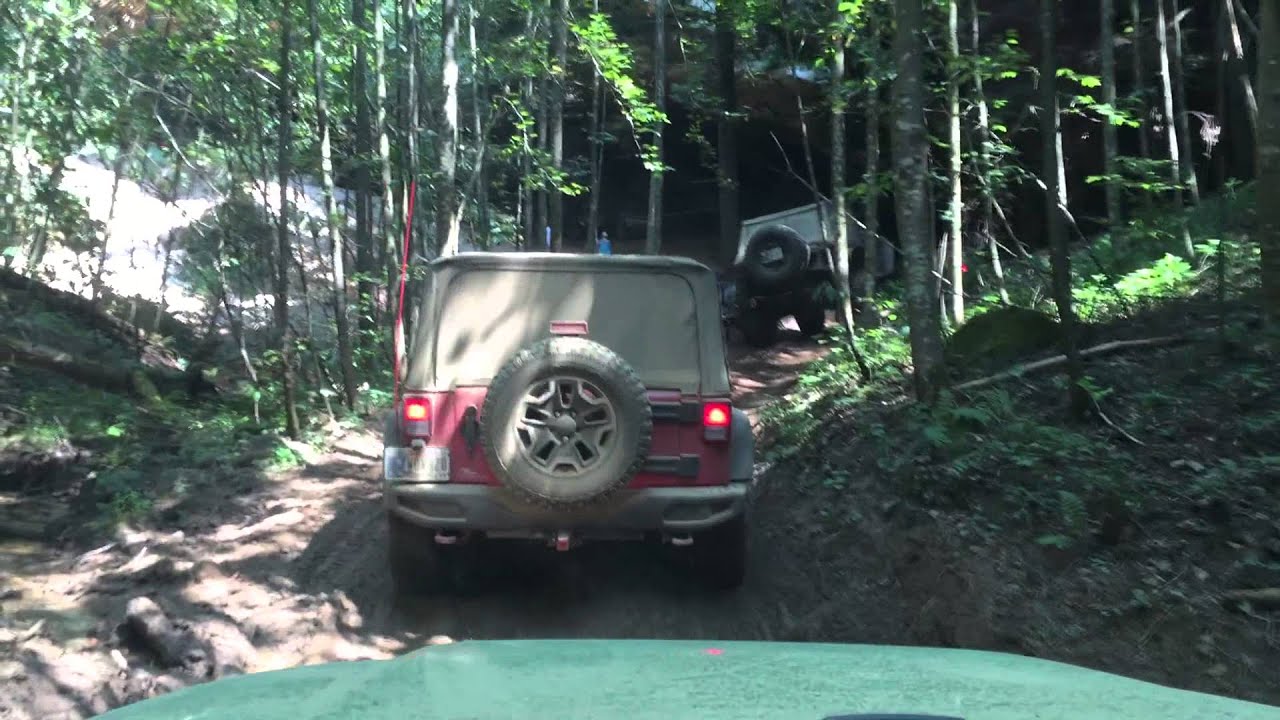 Approaching Sand Cave at Blue Holler Off-road Park in our Jeeps. - YouTube
